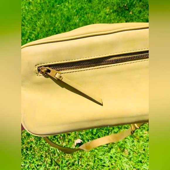 Universal Thread | Bags | Universal Thread Womens Green Faux Leather ...
